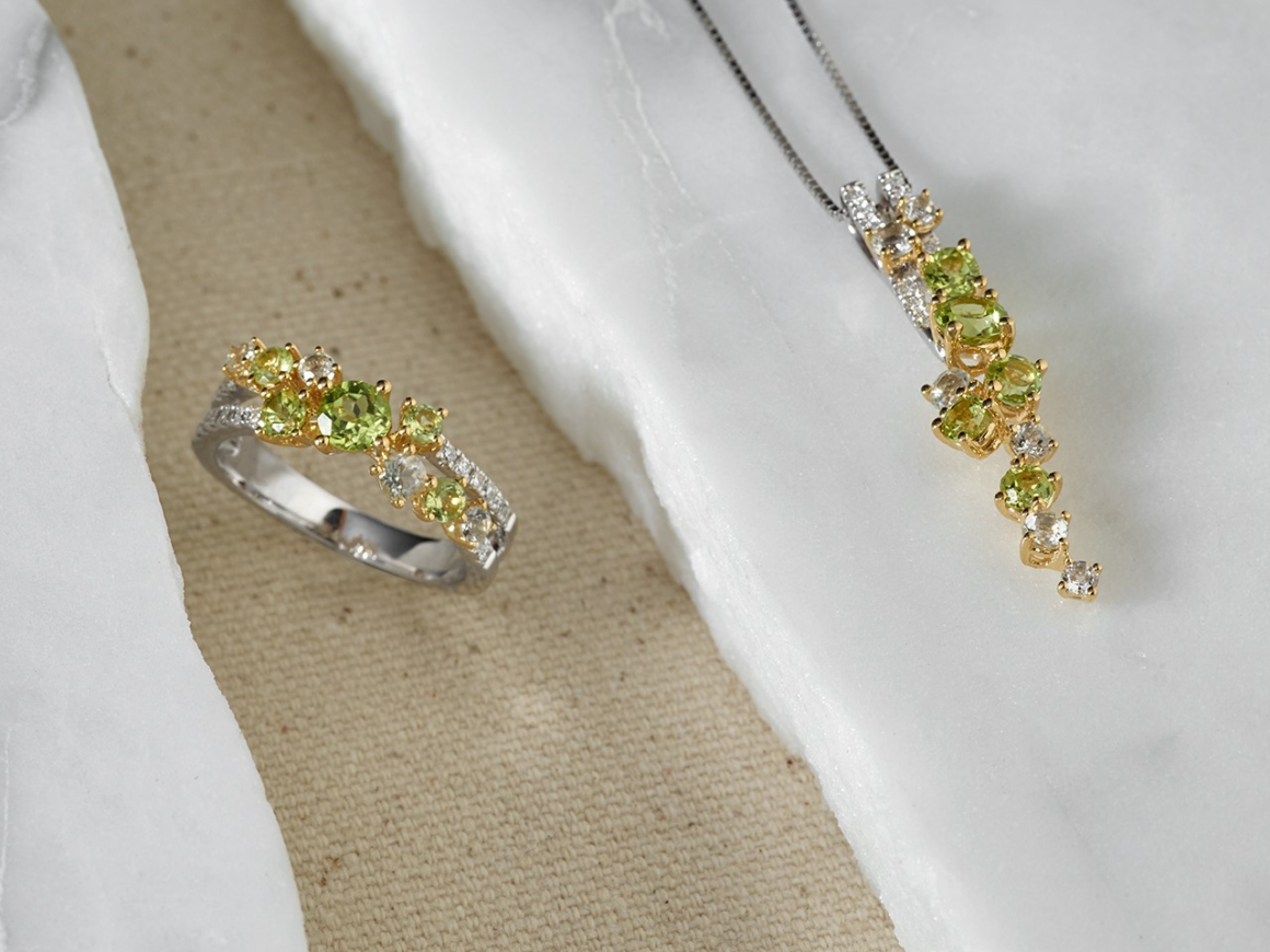 Now Trending: Cluster Engagement Rings - Shane Co. | THE LOUPE - Shane Co.