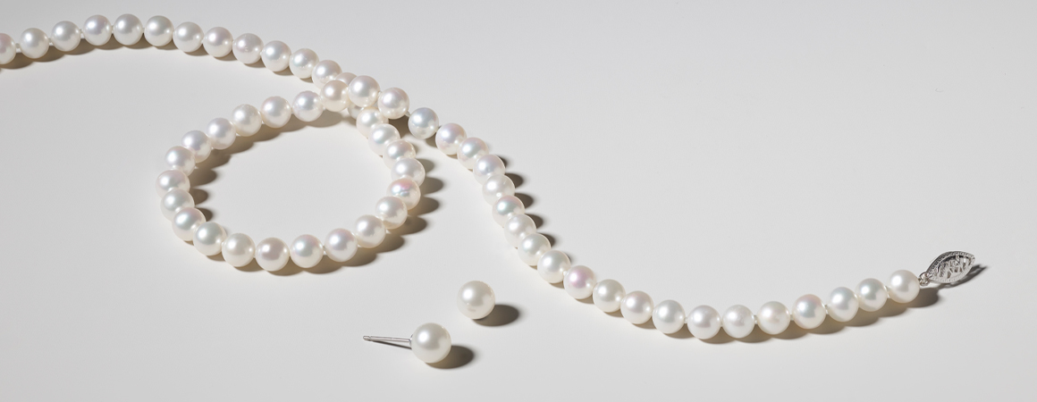 Era-Inspired Jewelry: The 1990s